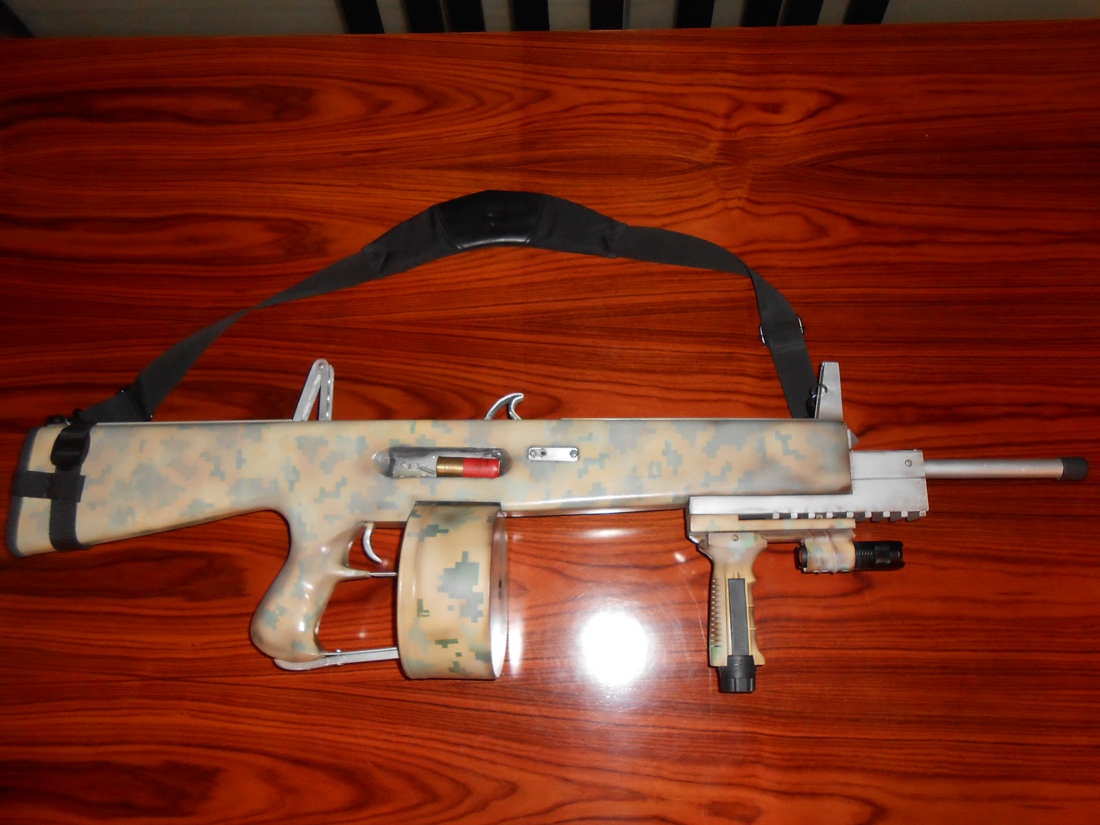 Predators, rifle AA-12