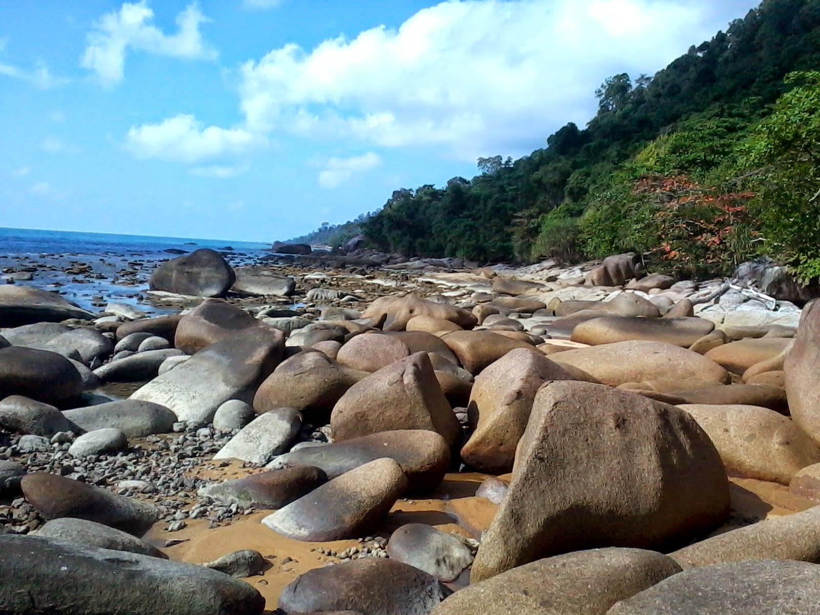 Objek Wisata Pantai Temajuk | SINGKAWANG BLOG™ Objek Wisata Pantai Temajuk | SINGKAWANG BLOG™