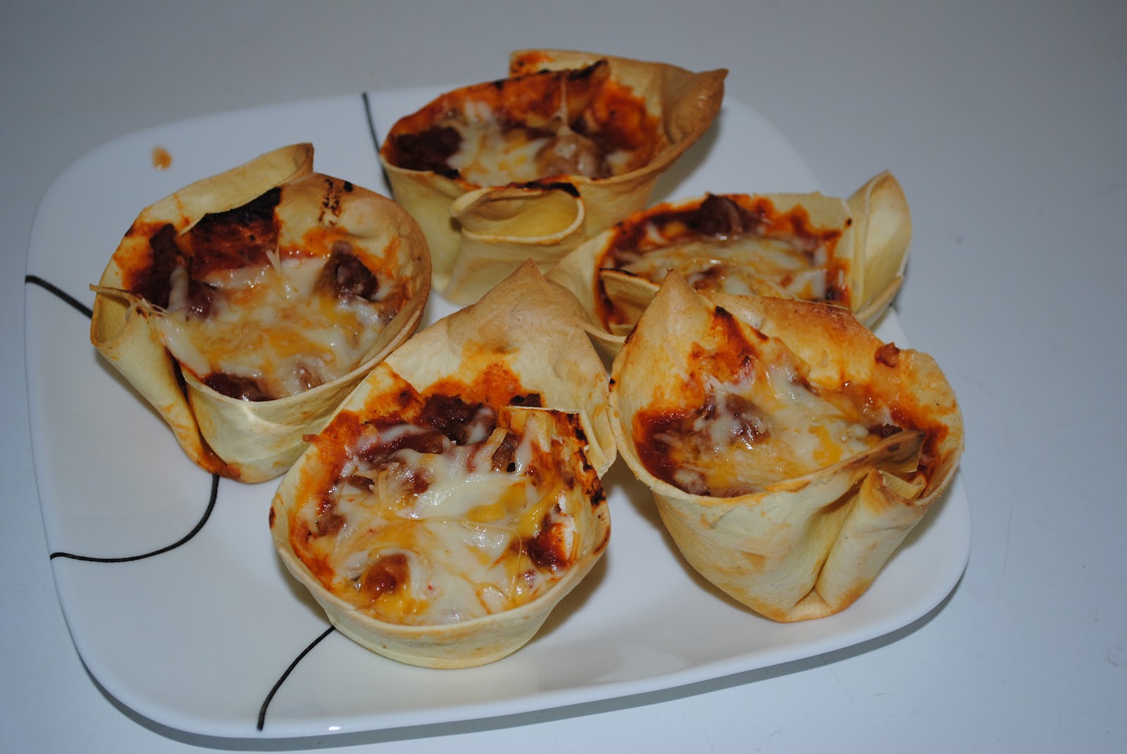 Mila's recipes: Mini Lasagna Cups