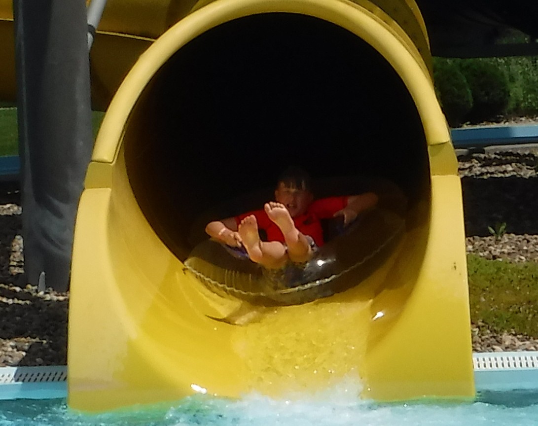 Williams Family: Pella Aquatic Center with Adventure River