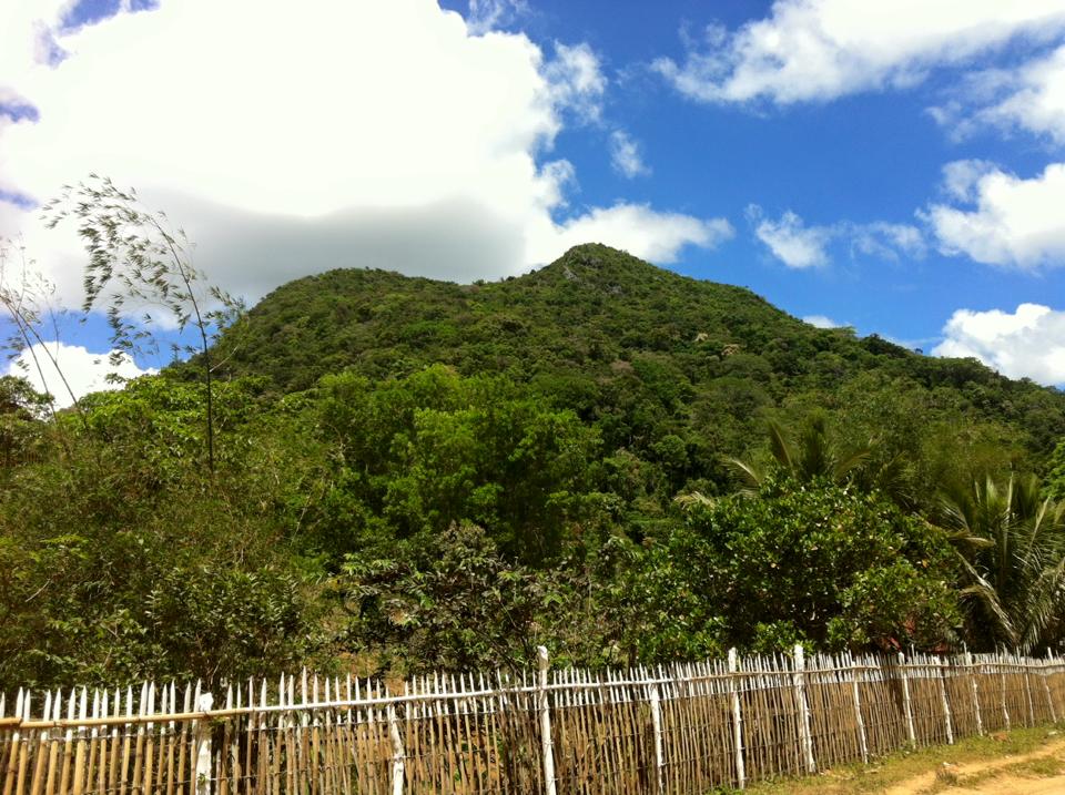 Skookum Mountaineers: Mt. Lubog - Hiking after a bumpy ride