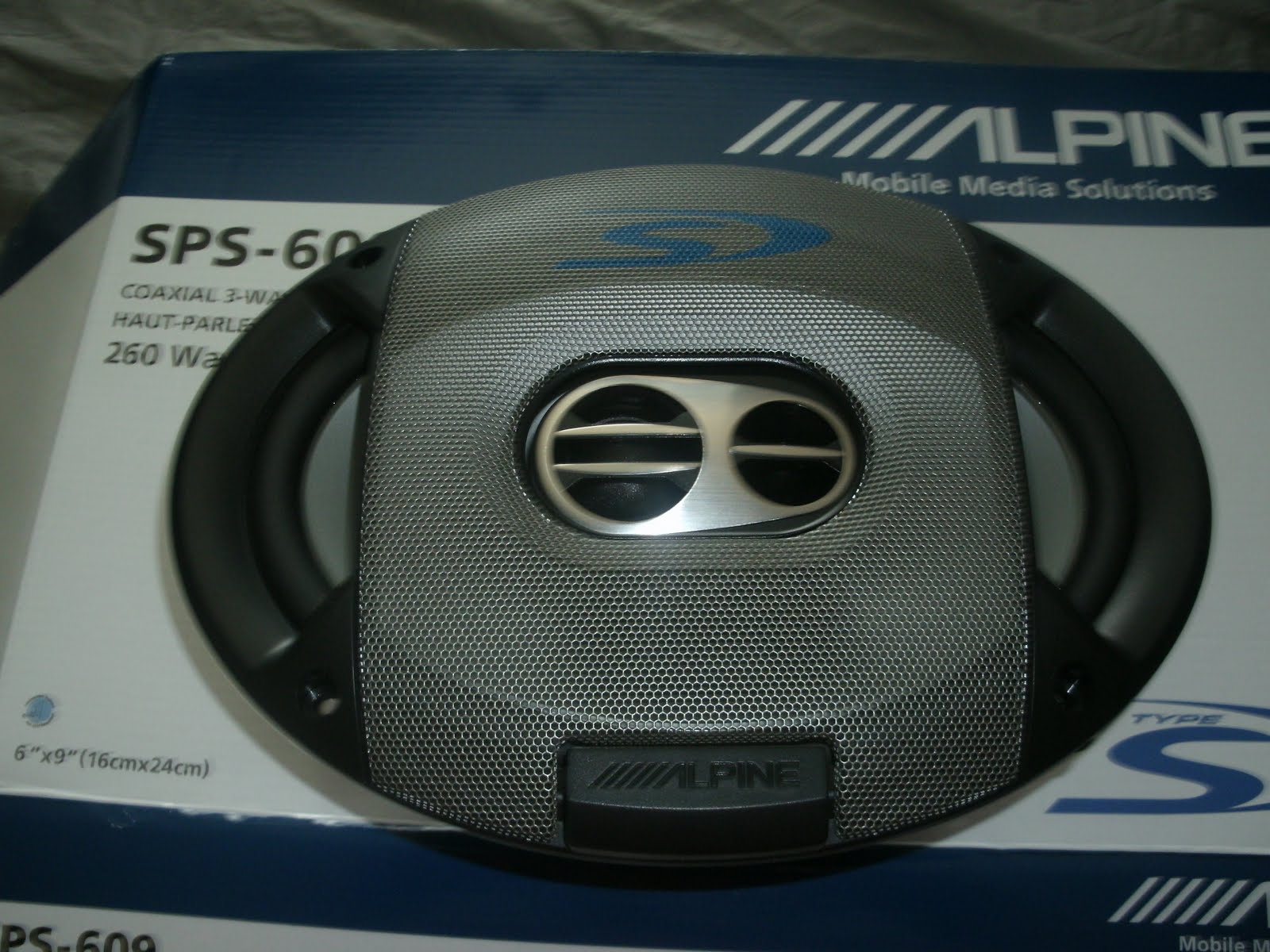 Domobomb's 1979 Camaro Z28: Alpine SPS-609 Speakers - Unboxed