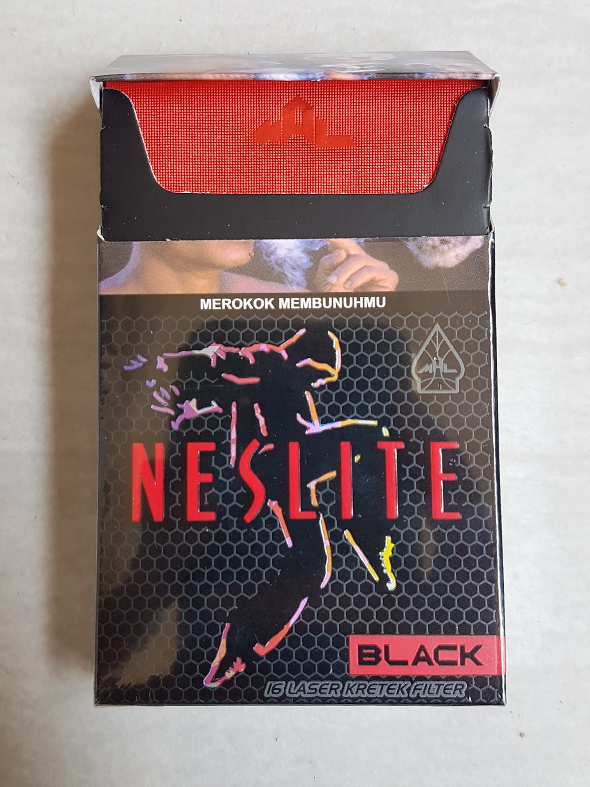 Neslite Black, SKM LTLN Regular Pertama Dengan Sensasi Rasa Khas Rokok Bold