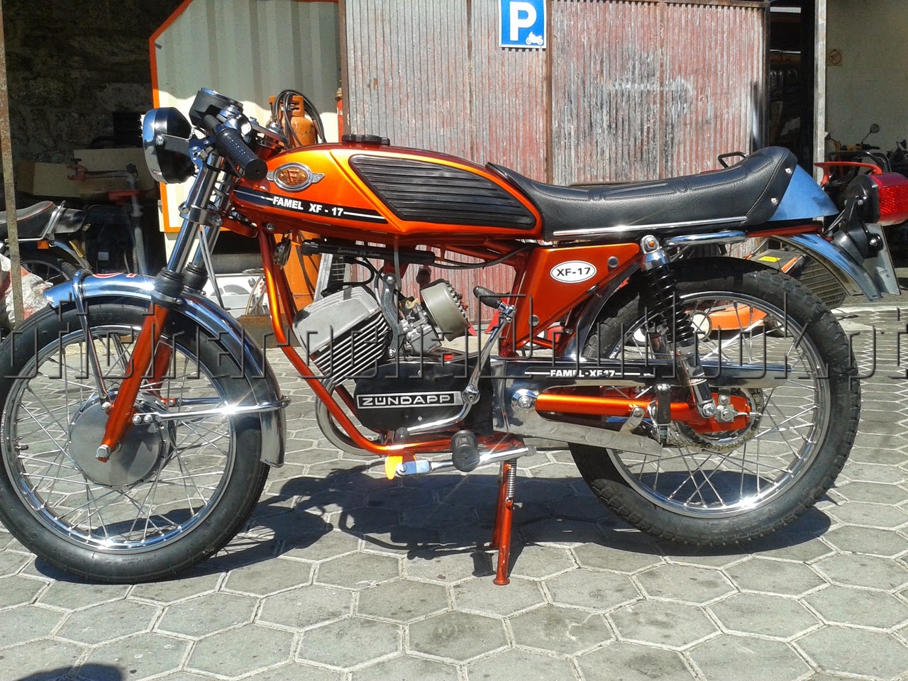 OFICINA ROCHA: FAMEL XF-17 1977