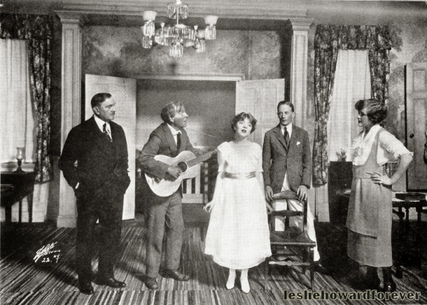 Leslie Howard: The Wren