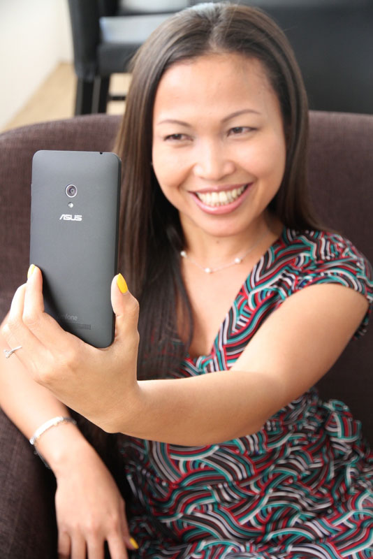 【EXPANSYS SIMフリー情報局】第45回：スタッフ愛用のスマートフォンやアクセサリーをご紹介 | GAPSIS