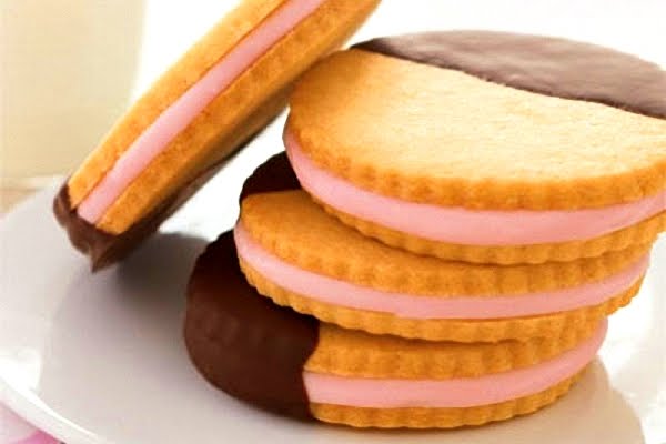 Cocinamos en la escuela: Galletas rellenas de fresa