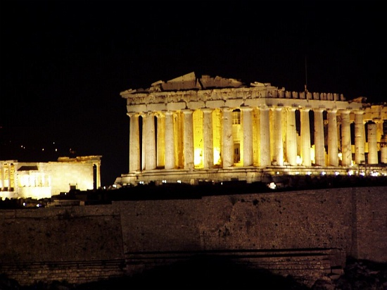 Kuil Parthenon (Yunani) : Tempat Kelahiran Demokrasi Yang Anggun | Nine ...