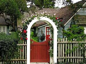 Hydrangea Hill Cottage: Garden Arbors