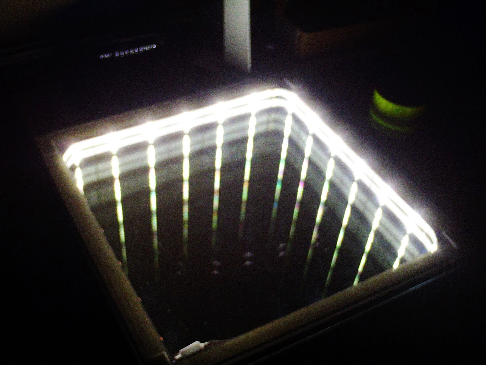 DIY: Espejo infinito. | eme de miriam