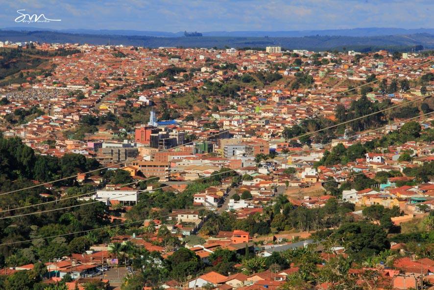 OLHANDO DA JANELA DO TREM: CAPELINHA / MINAS GERAIS / BRAZIL (1.063 / 5 ...