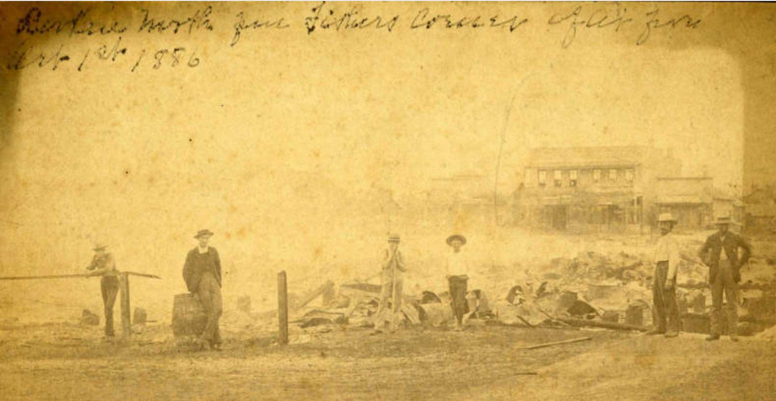 Frontier Florida : Flames lit more than a fire