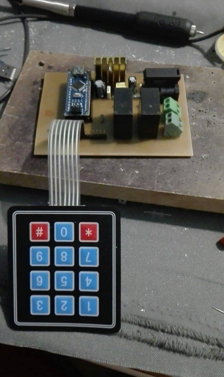 Nicu FLORICA (niq_ro): Sistem deblocare usa cu cod din exterior si ...