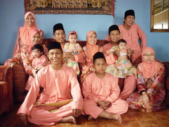 Koleksi Gambar Keluarga Jep Sepahtu | The Rocket