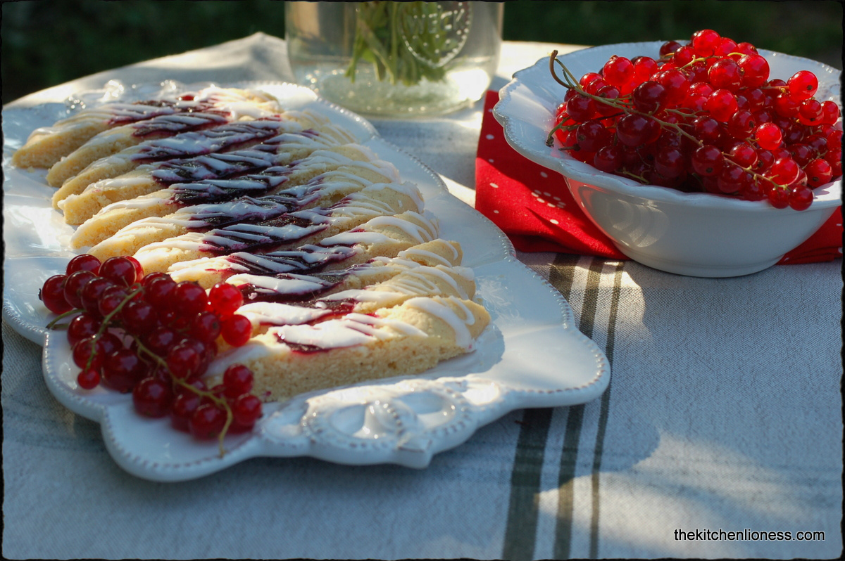 The Kitchen Lioness: Red Currant Cookie Slices - Rote Johannisbeer ...