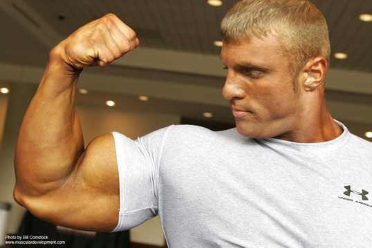 the beauty of male muscle: January 2019