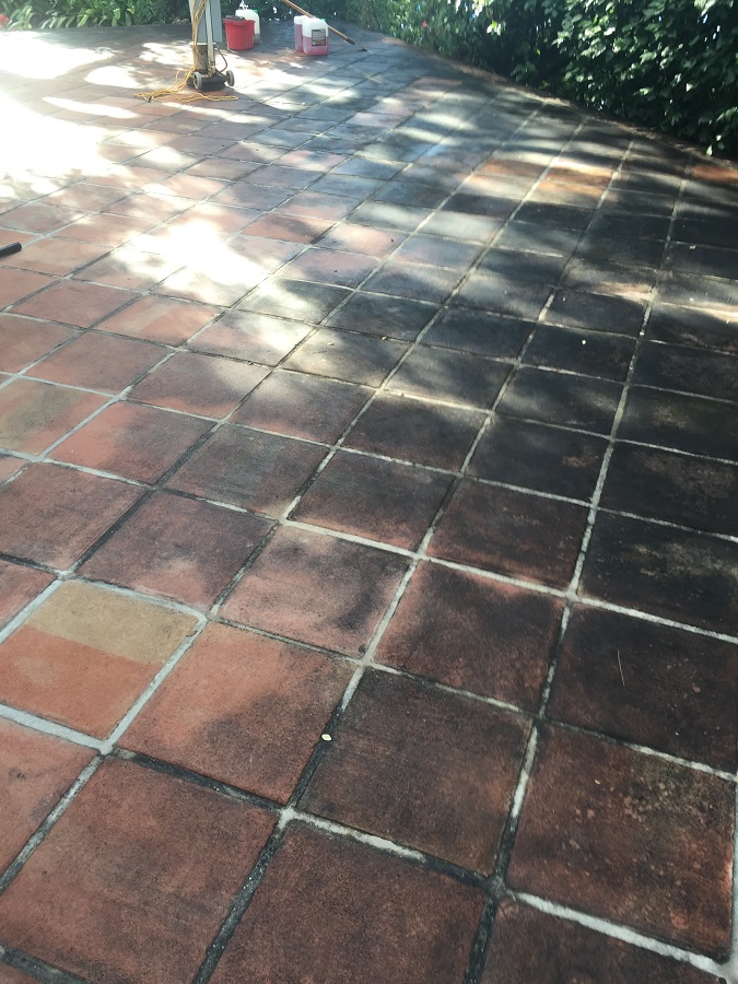 Clinica Buchinger : Recuperación de suelo de barro exterior en muy mal ...