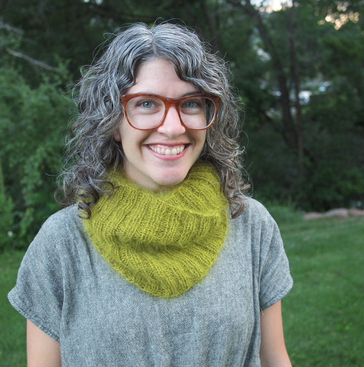 Fancy Tiger Crafts: Delicious Downy Rabbit Fluff Wrapped Around My Neck