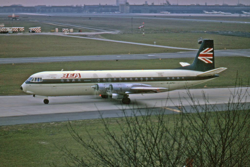 The Aviation Anorak is now called The Anoraks' Aerodrome and has now ...