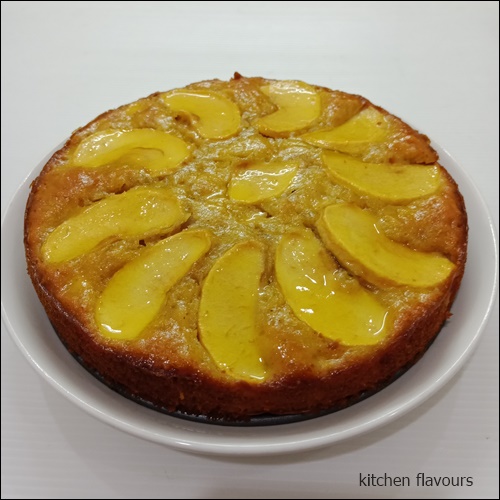 kitchen flavours: Apple-Coconut Family Cake