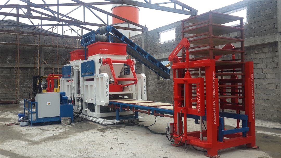 Installation of Hollow Block and Paving Block Making Machine in Bamako