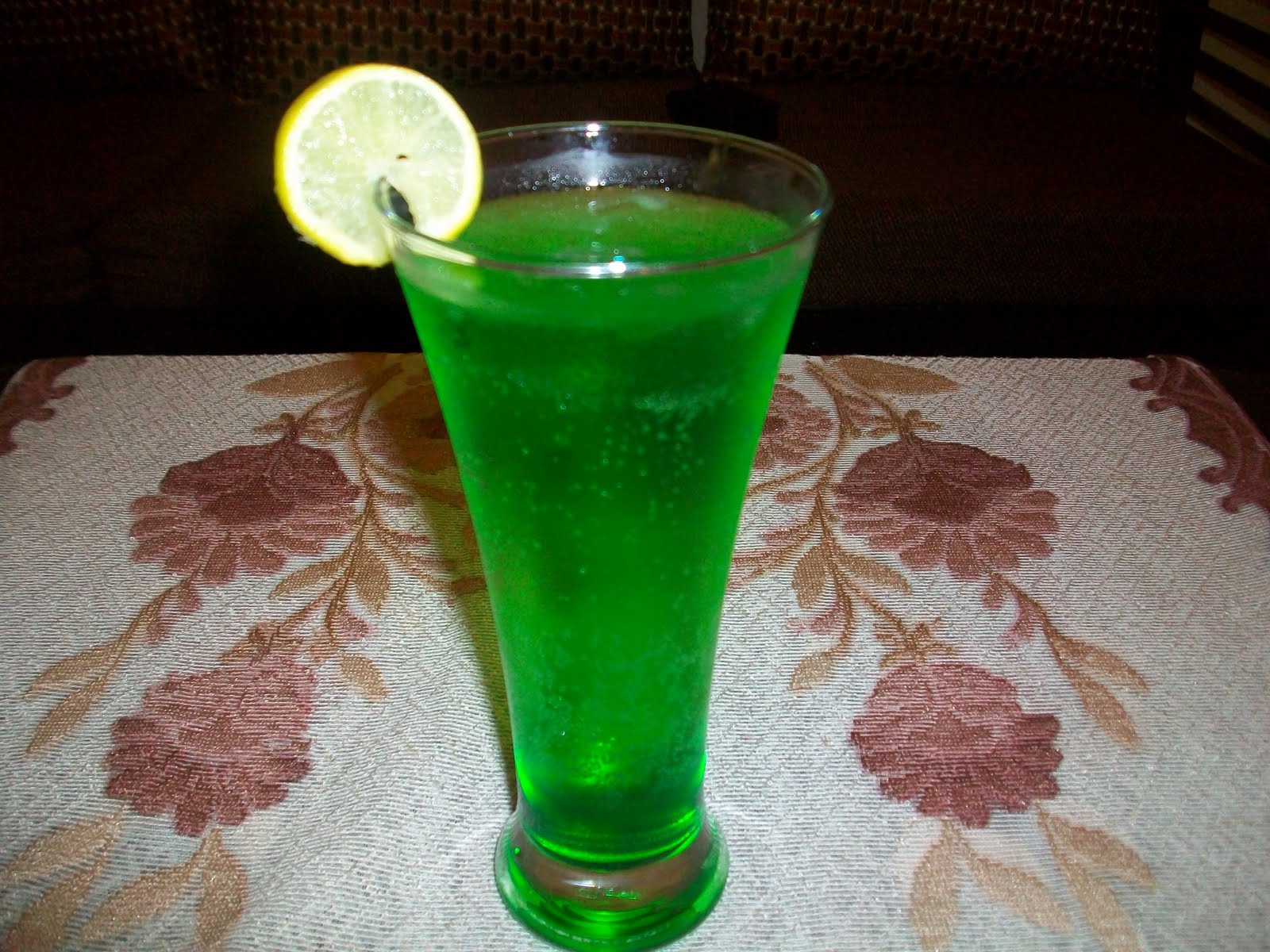 DEE's KITCHEN.: Green Limca Mocktail