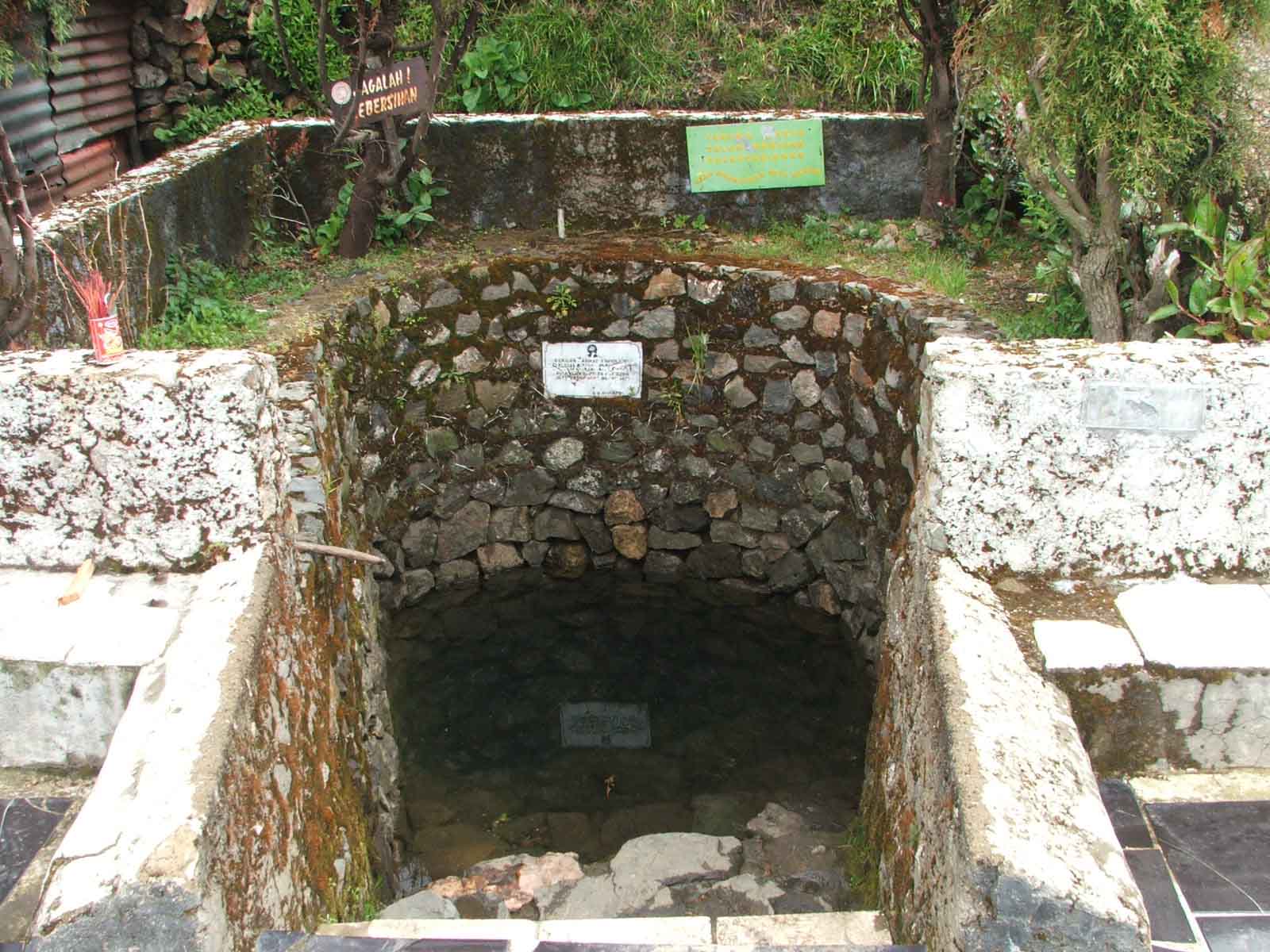 Mitos Sendang Drajat di Gunung Lawu
