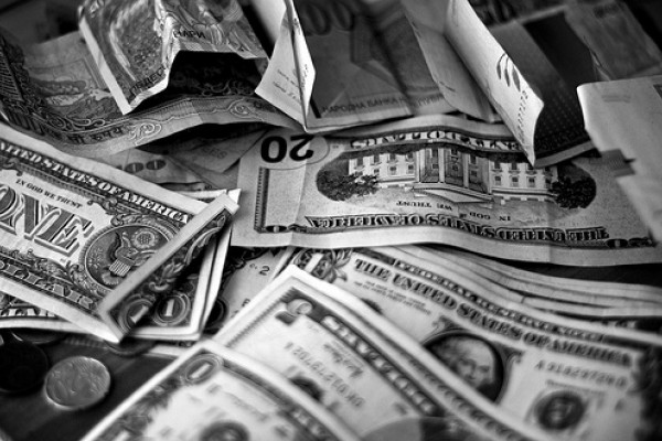 Czabe.com: Issuing the Fines Is Easy, Collecting... Not So Much