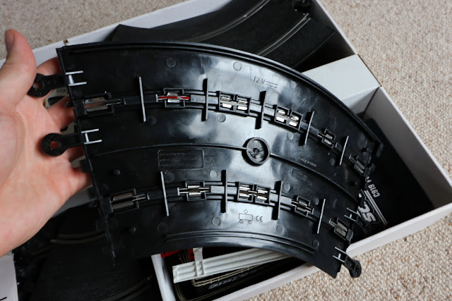 80sHERO: Bathurst 1989 in 1/32: The Scalextric Sierras..