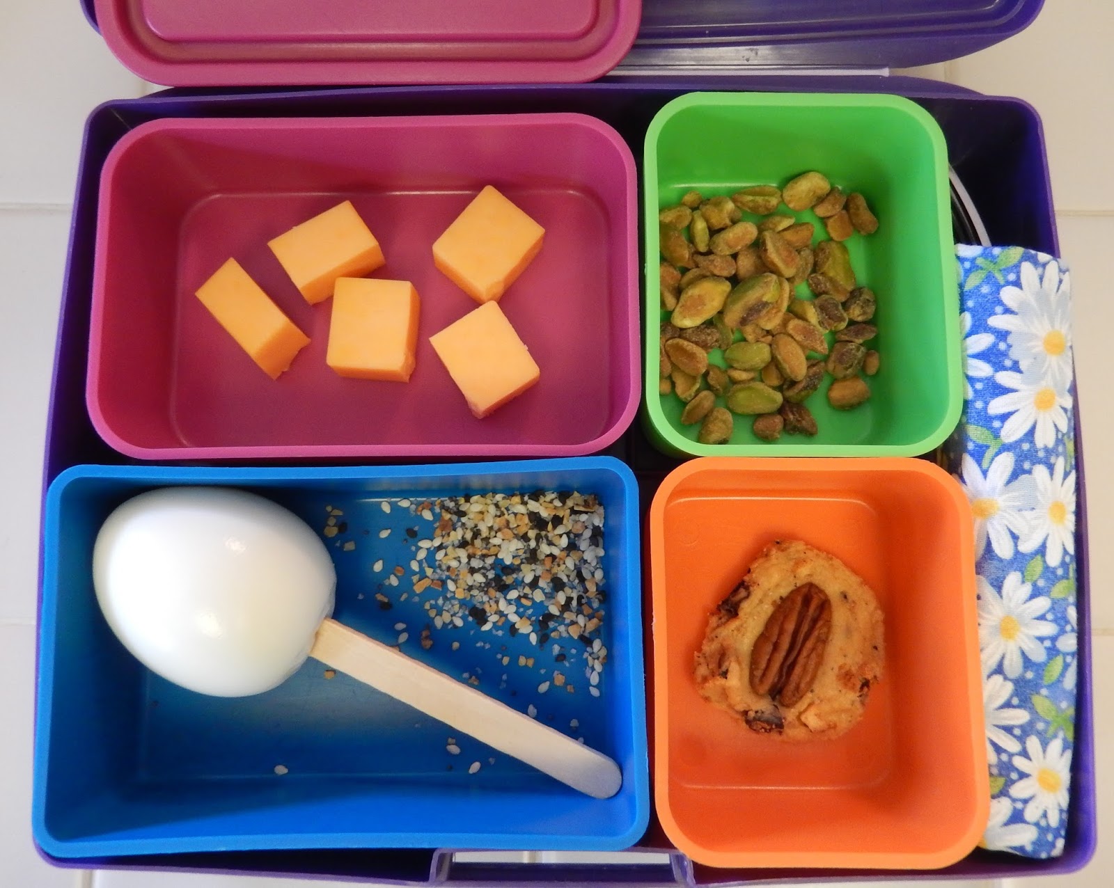 theworldaccordingtoeggface: Take it Outside: Bento Box Lunches