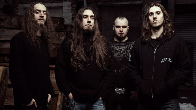 Evile: crítica de Skull (2013)