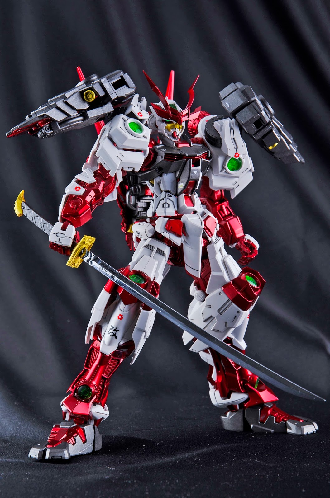 GUNDAM GUY: MG 1/100 Sengoku Gundam Astray - Painted Build