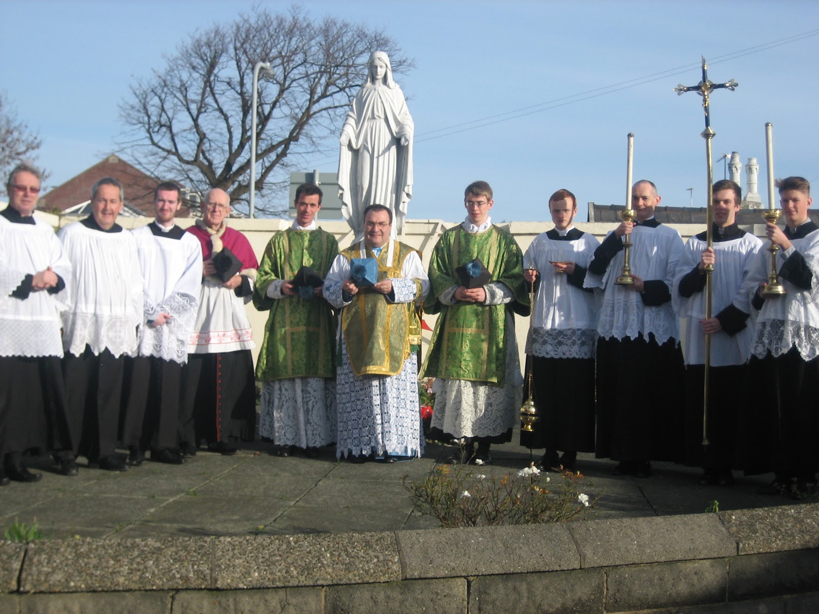 Institute of Christ the King Sovereign Priest: Msgr Wach's visiting Shrine