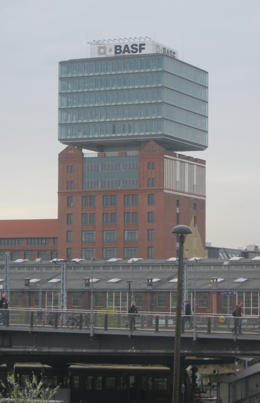 Redgirlrunsberlin: The BASF building
