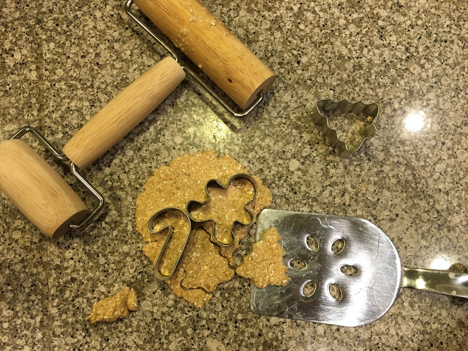 Making Mama's Kitchen: Three Ingredient Homemade Dog Cookies