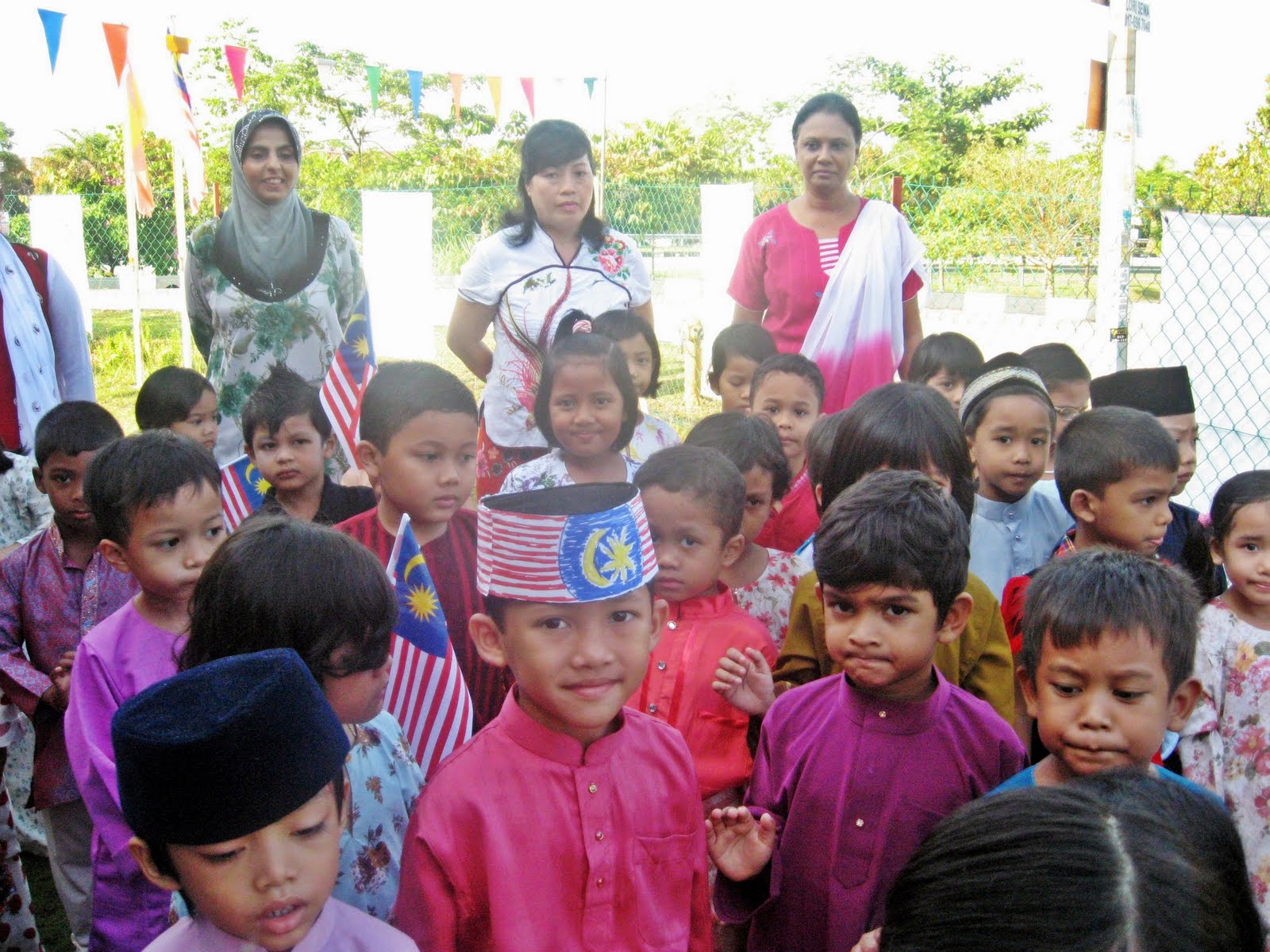 Tadika Sinaran Intelek: Merdeka Raya And Happy Malaysia Day