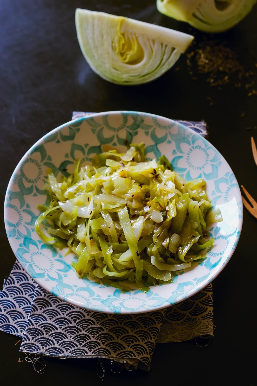 Crazy Green Fruits: Chou braisé au cumin // Braised cabbage with cumin