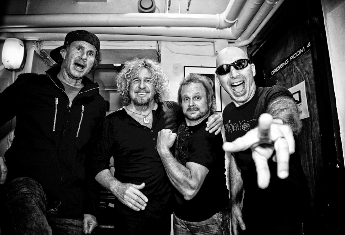 Universo Rock N' Roll: Chickenfoot: banda dará uma pausa em 2013