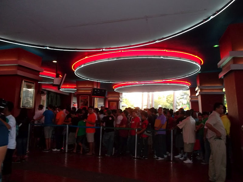 Konted's Make My Day: The Araneta Center: Bouncing Back