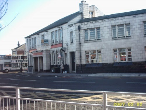 Clarke Chronicler's Pubs: 83 The Houldsworth Hotel - Reddish
