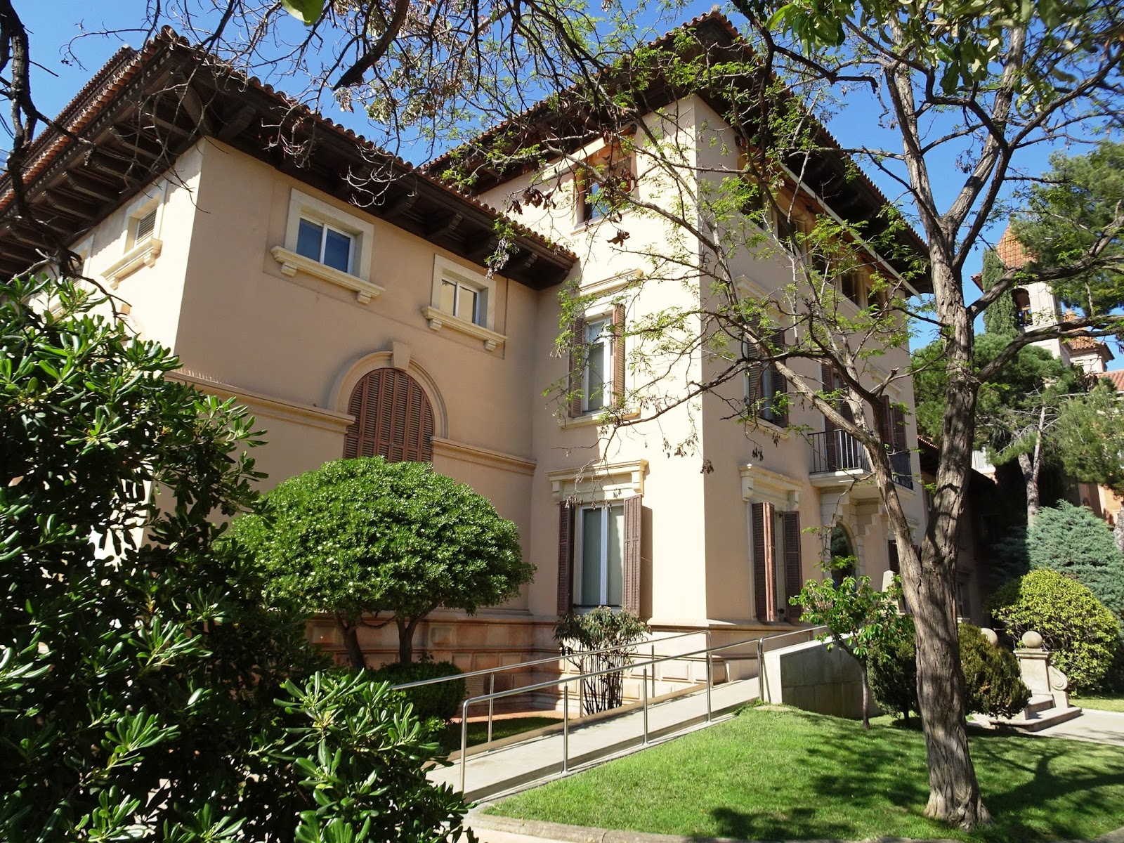 Redescubriendo Barcelona y más allá: 07/04/2017 Torre Girona