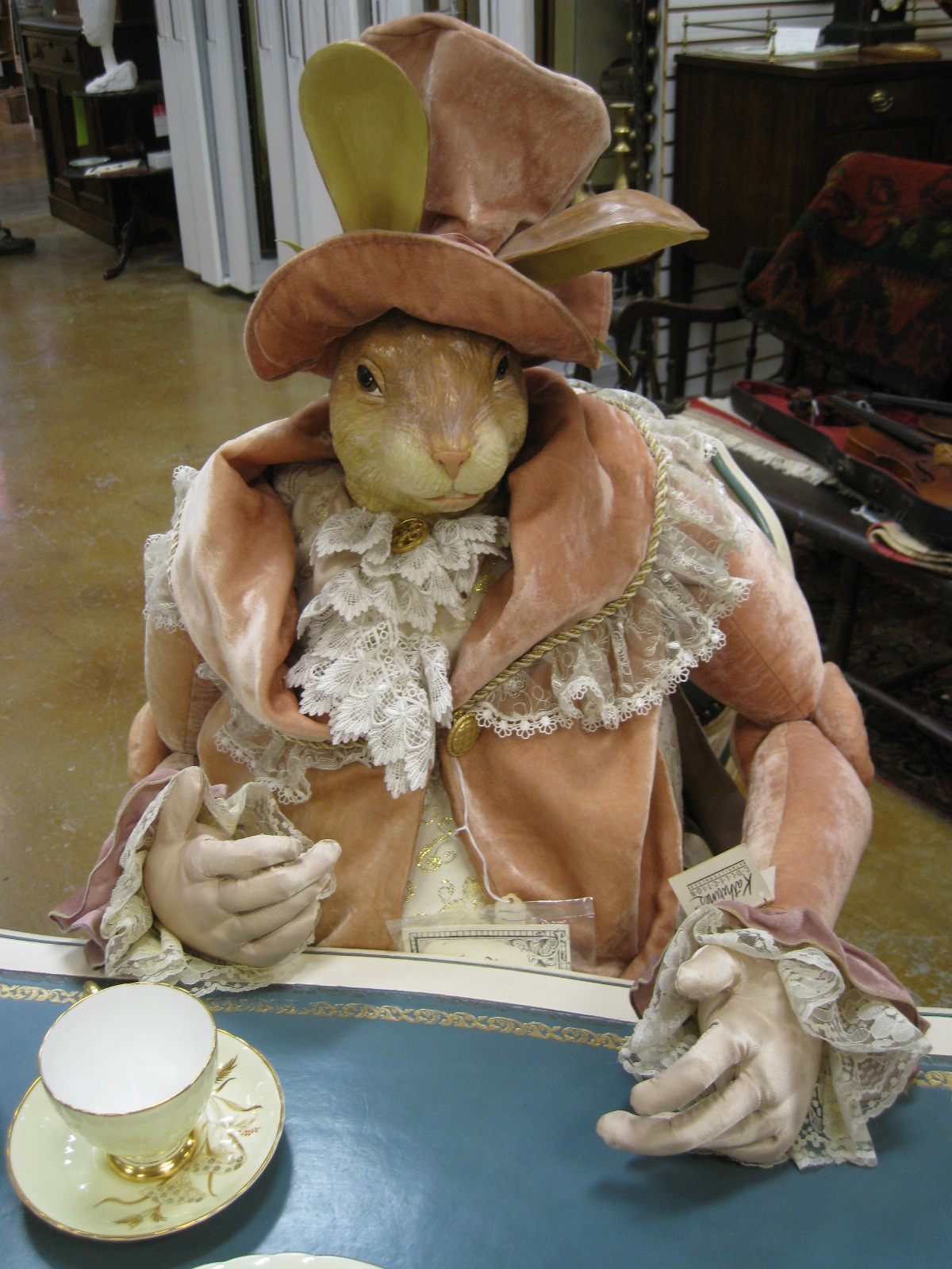 Antiques, Art, and Collectibles: Katherine's Collection at Silver Lake ...
