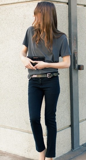 Unique Fashion Clothing for You: Dark-Colored Fashion Clothing Style