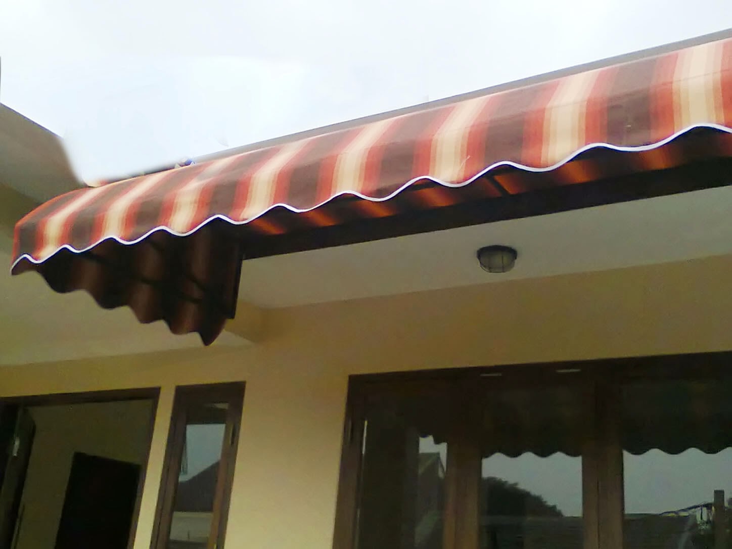 Awning bahan kain, kanopi atap umbrella - Jasa canopy kain & Tenda ...