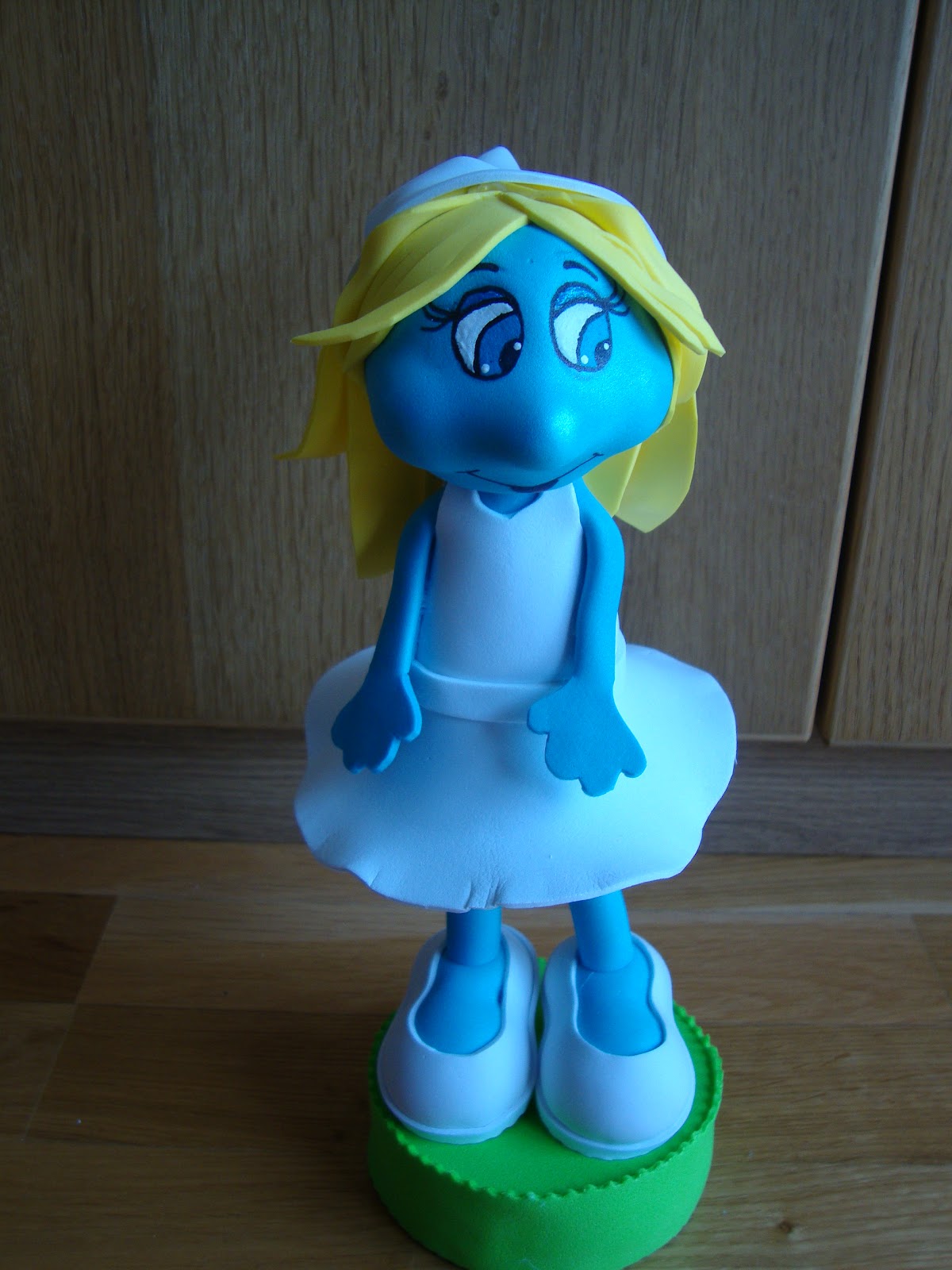 Suzana Guedes: Smurfina em EVA