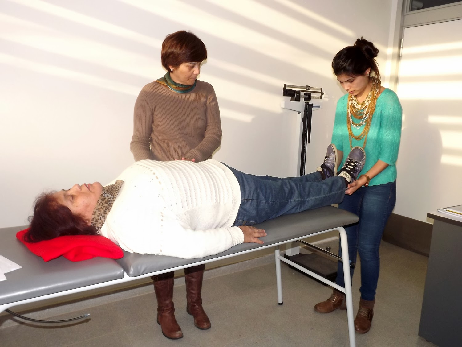 Salud Machalí: Salud Machalí efectuó terapia de biomagnetismo para ...