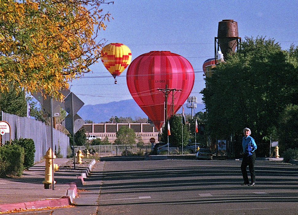 Photography & Vintage Film Cameras: Shooting Balloons