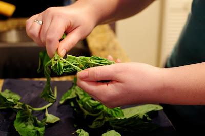 Graduate Gourmet: How To: Chop Basil