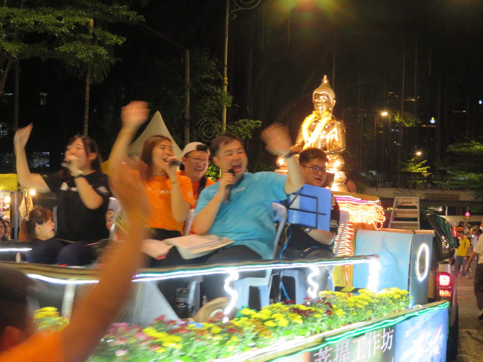 Kee Hua Chee Live!: WESAK DAY PROCESSION WHICH STARTED FROM MAHA VIHARA ...