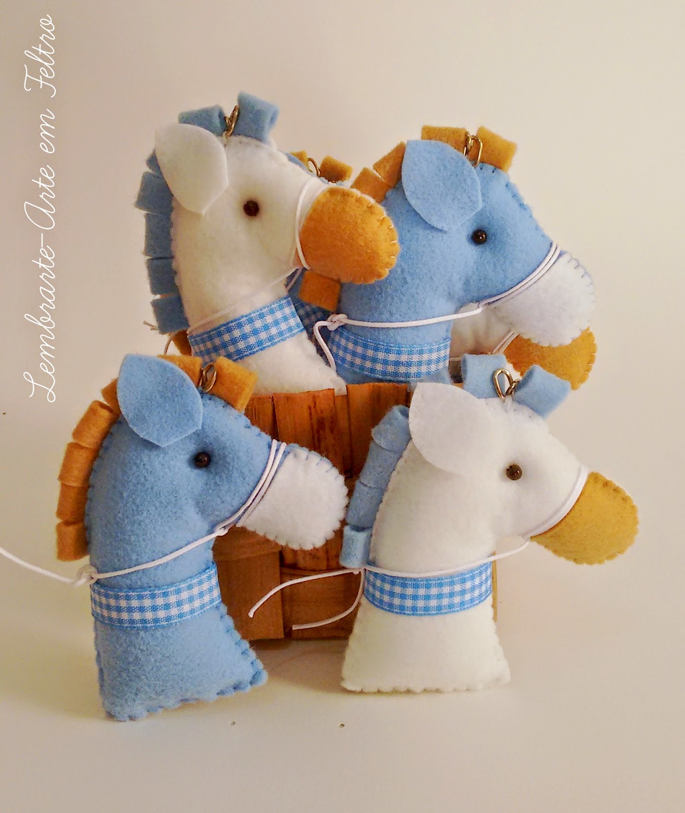 Lembrarte - Arte em Feltro: Lembrancinhas Cavalinho.